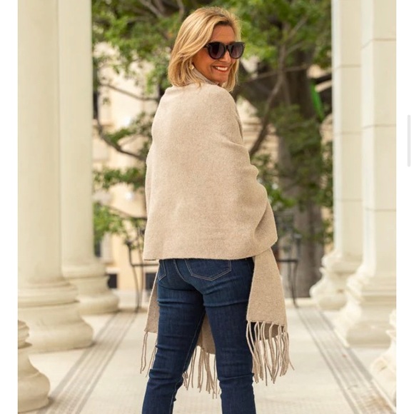 Jacket Society | Tops | Nwt Cream Lightweight Shrug Cardigan With ...